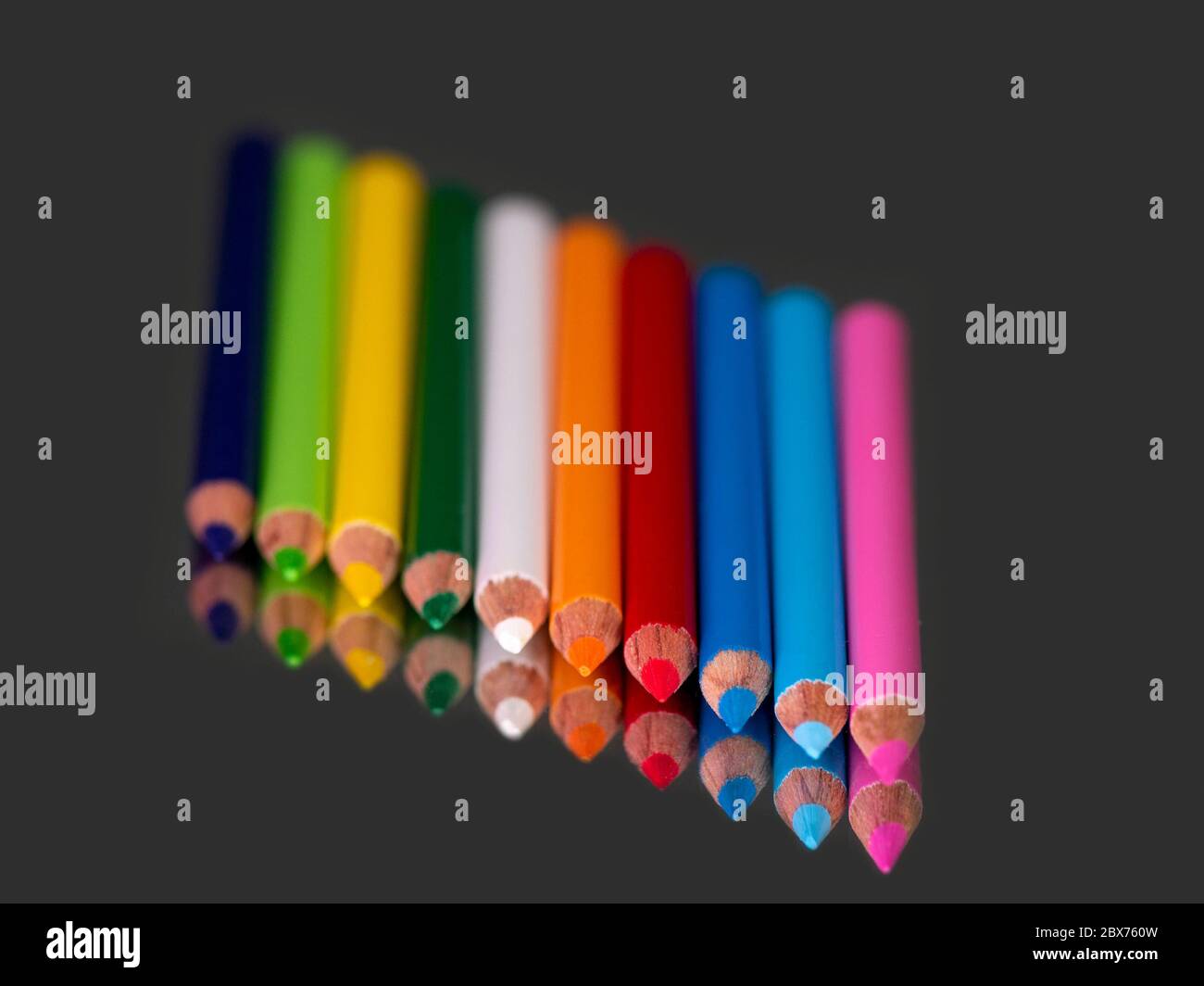 Welcome back school colour pencils hi-res stock photography and images ...