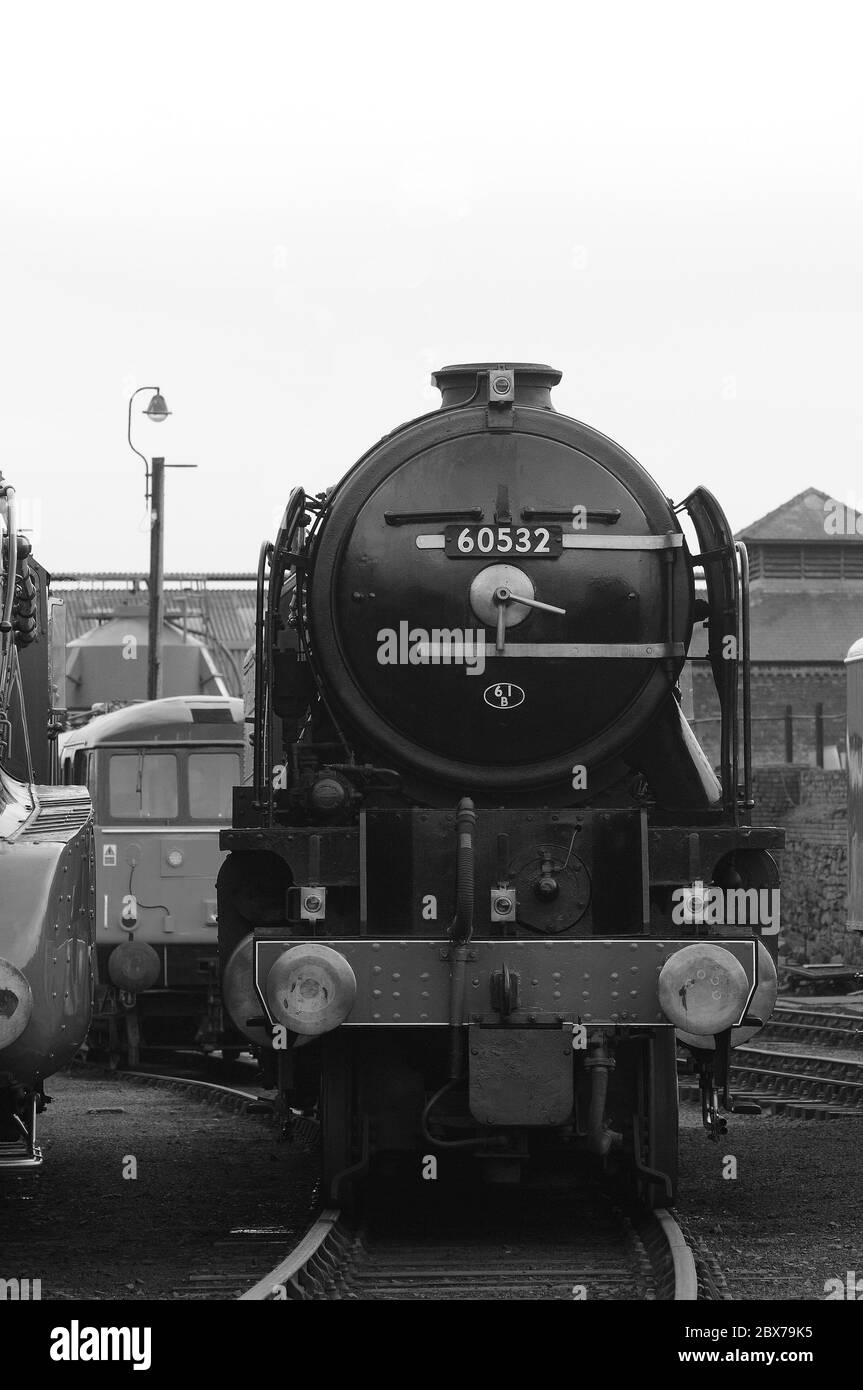 A2 pacific blue peter steam locomotive hi-res stock photography and ...