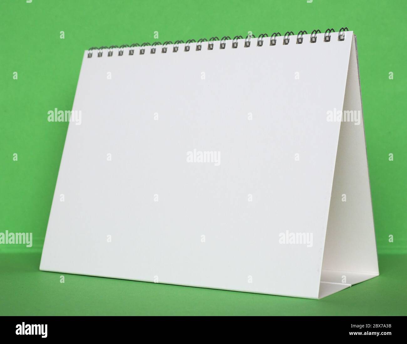 blank calendar or note pad page with copy space Stock Photo - Alamy