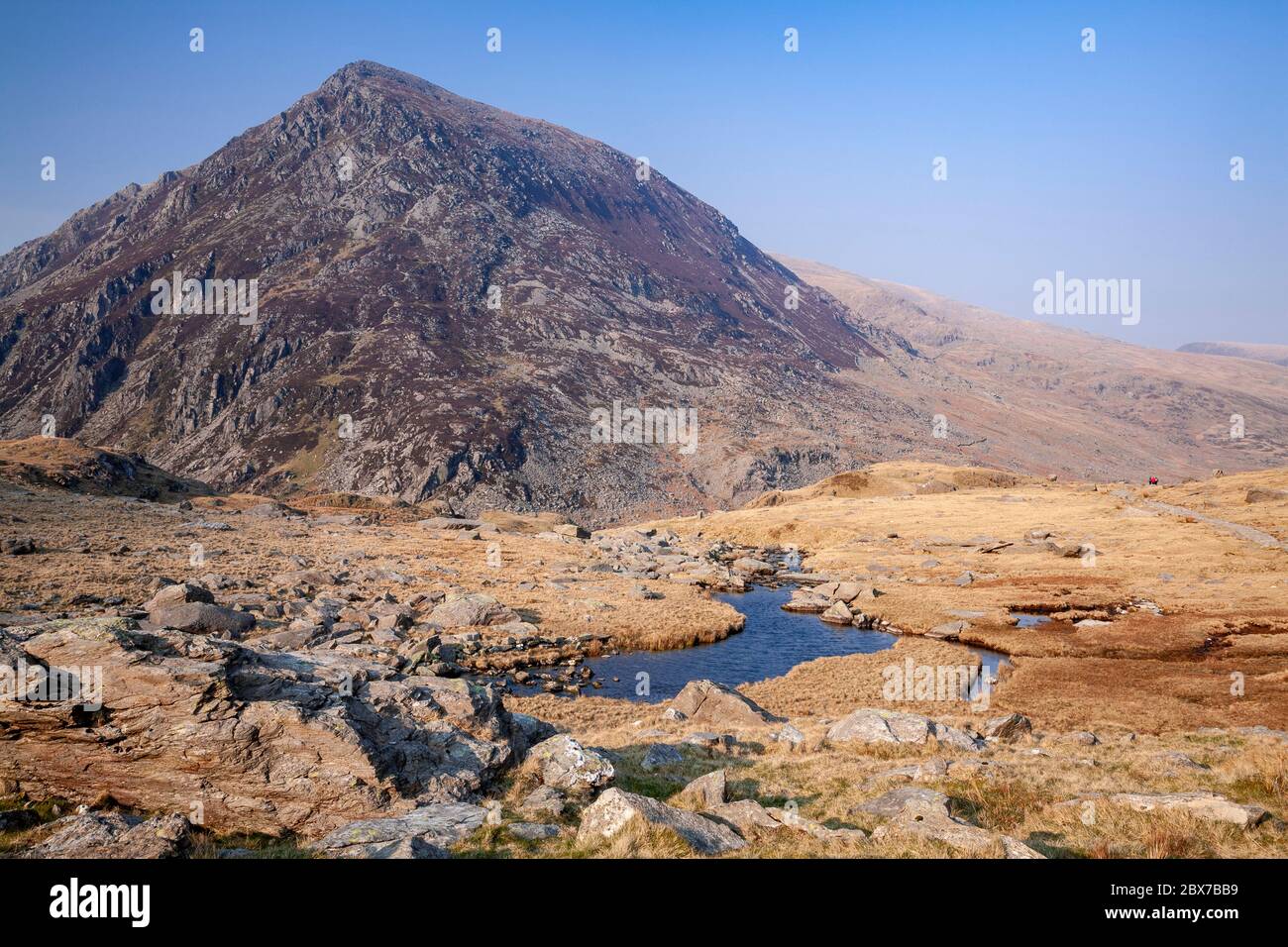 Idwal snowdonia mountain rocks river hi-res stock photography and ...