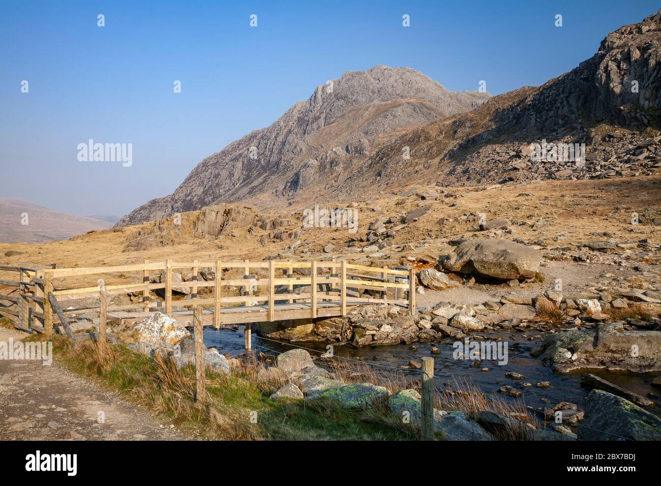 Tryfan Mountain, Snowdonia, North Wales Stock Photo - Alamy