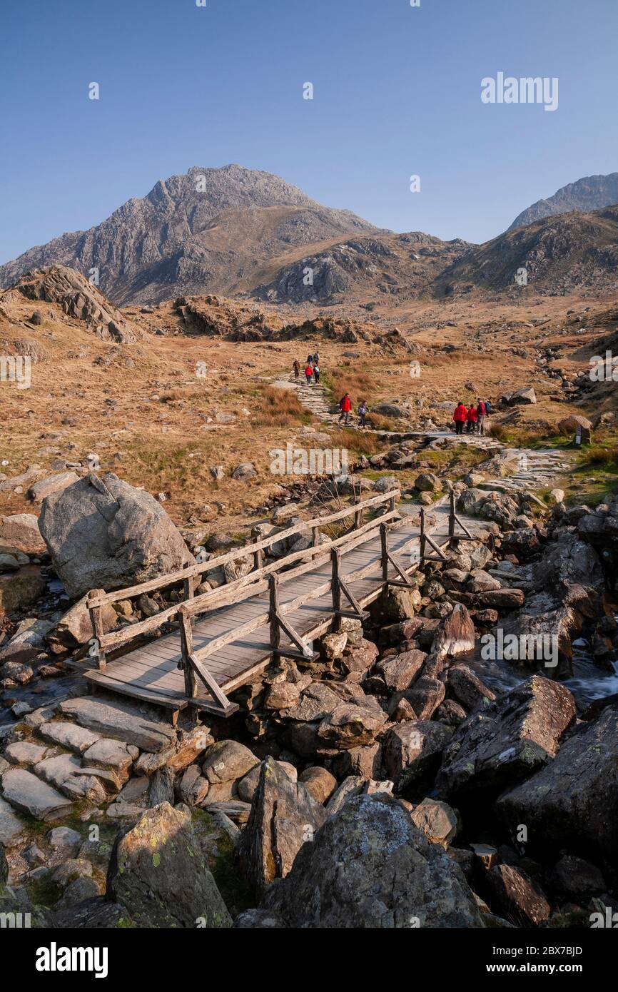 Tryfan Mountain, Snowdonia, North Wales Stock Photo - Alamy
