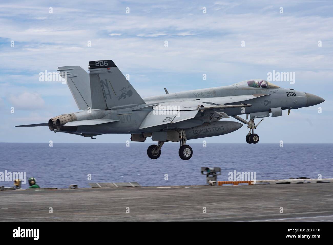 F18 taking off from aircraft carrier hi-res stock photography and ...