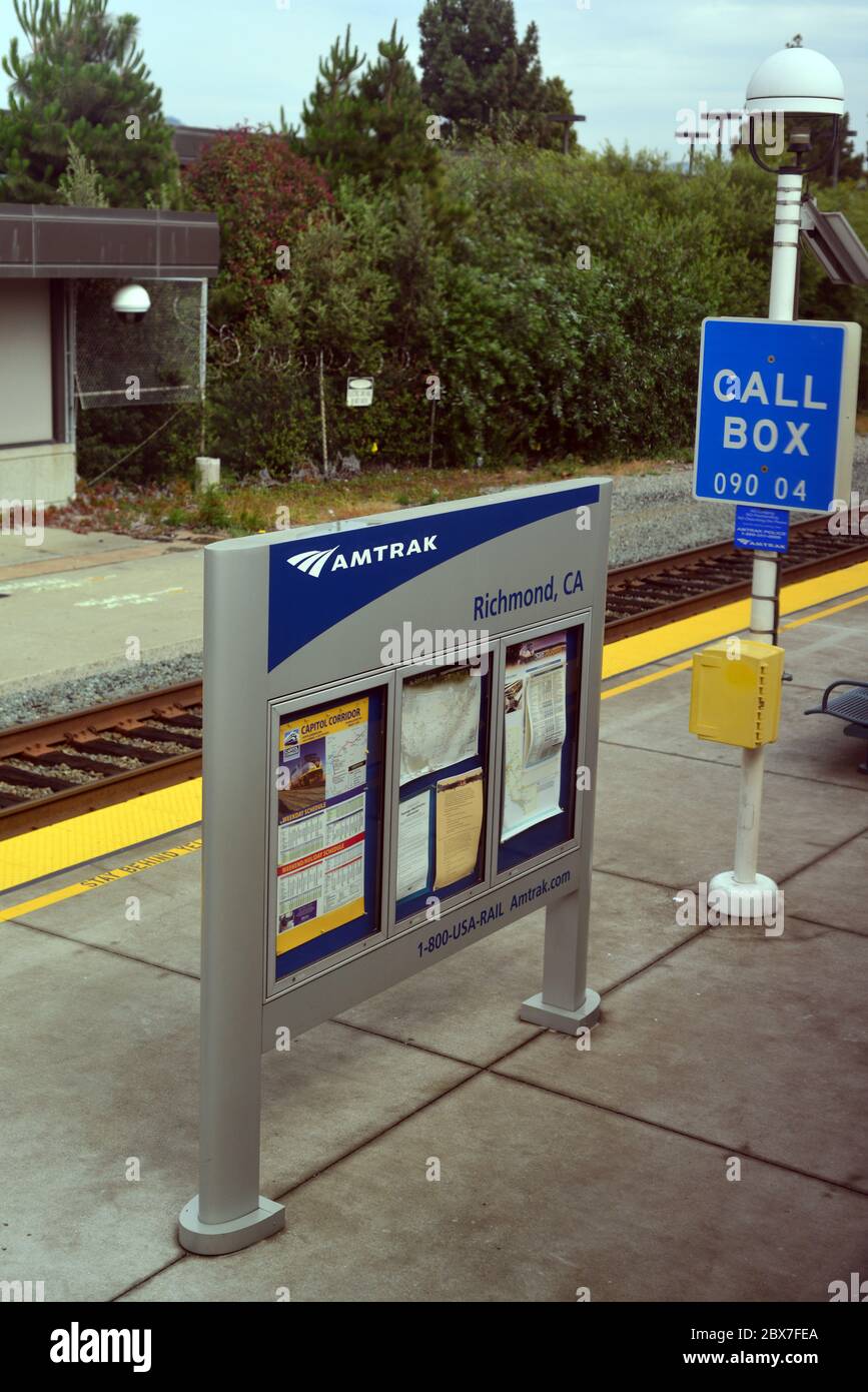 Amtrak rail station sign hi-res stock photography and images - Alamy