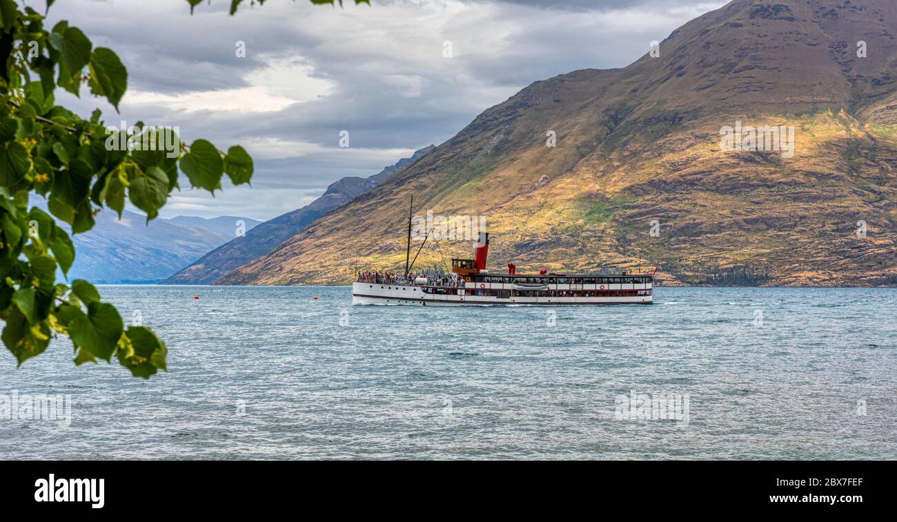 The iconic steamship TSS Earnslaw on Lake Wakatipu in Queenstown on New ...