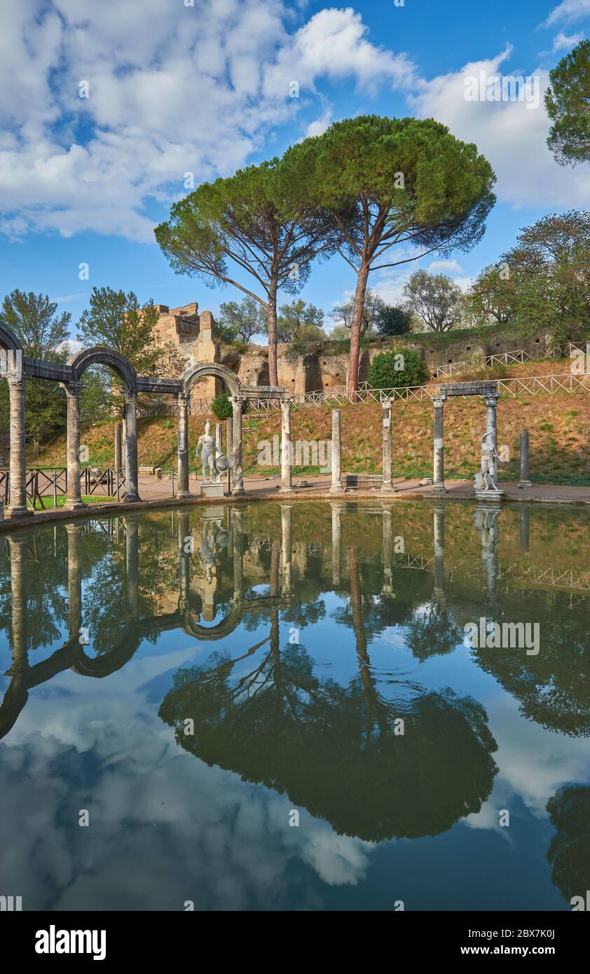 The Ancient Pool Canopus, surrounded by greek sculptures in Villa ...