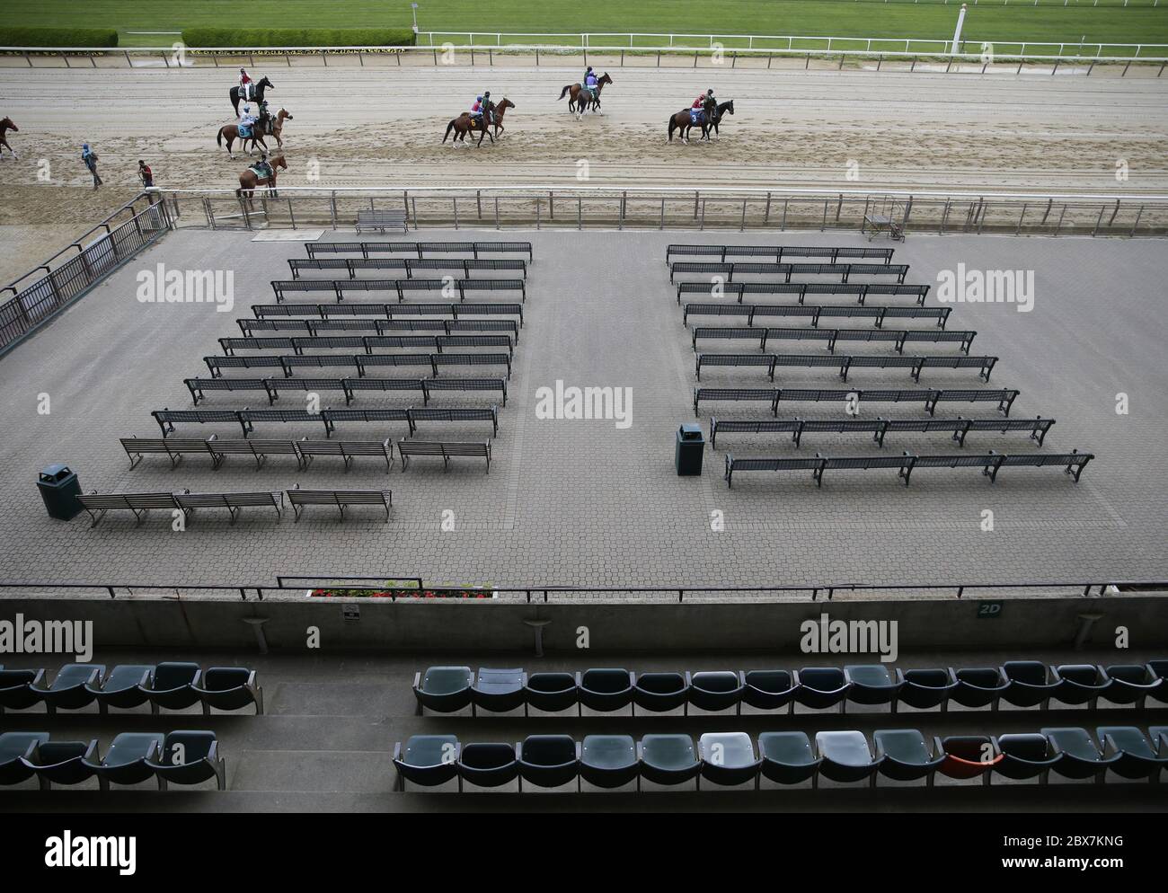 3rd race hi-res stock photography and images - Alamy
