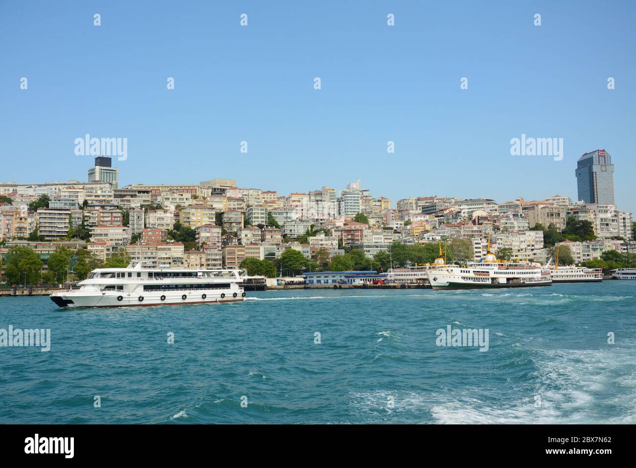 Buildings of istanbul hi-res stock photography and images - Alamy