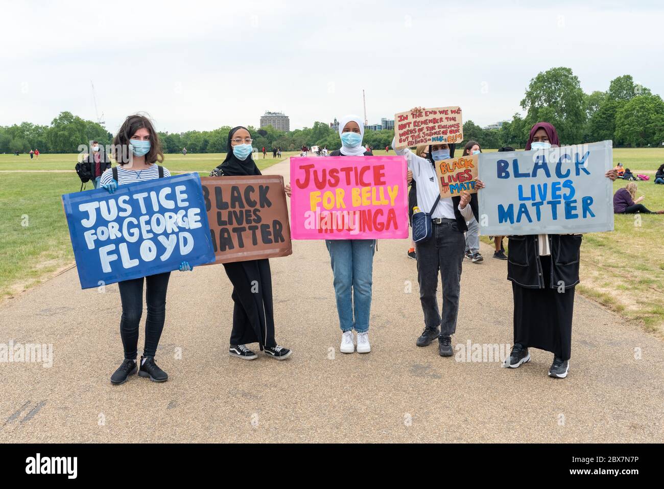 Black life matters london hi-res stock photography and images - Alamy