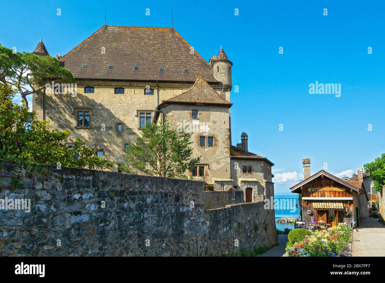France, Yvoire, Chateau (castle) 14C, Gite Escale La Pointe d'Yvoire ...