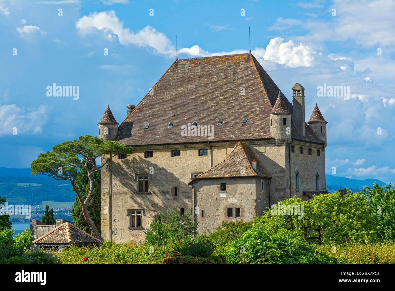 Yvoire castle hi-res stock photography and images - Alamy