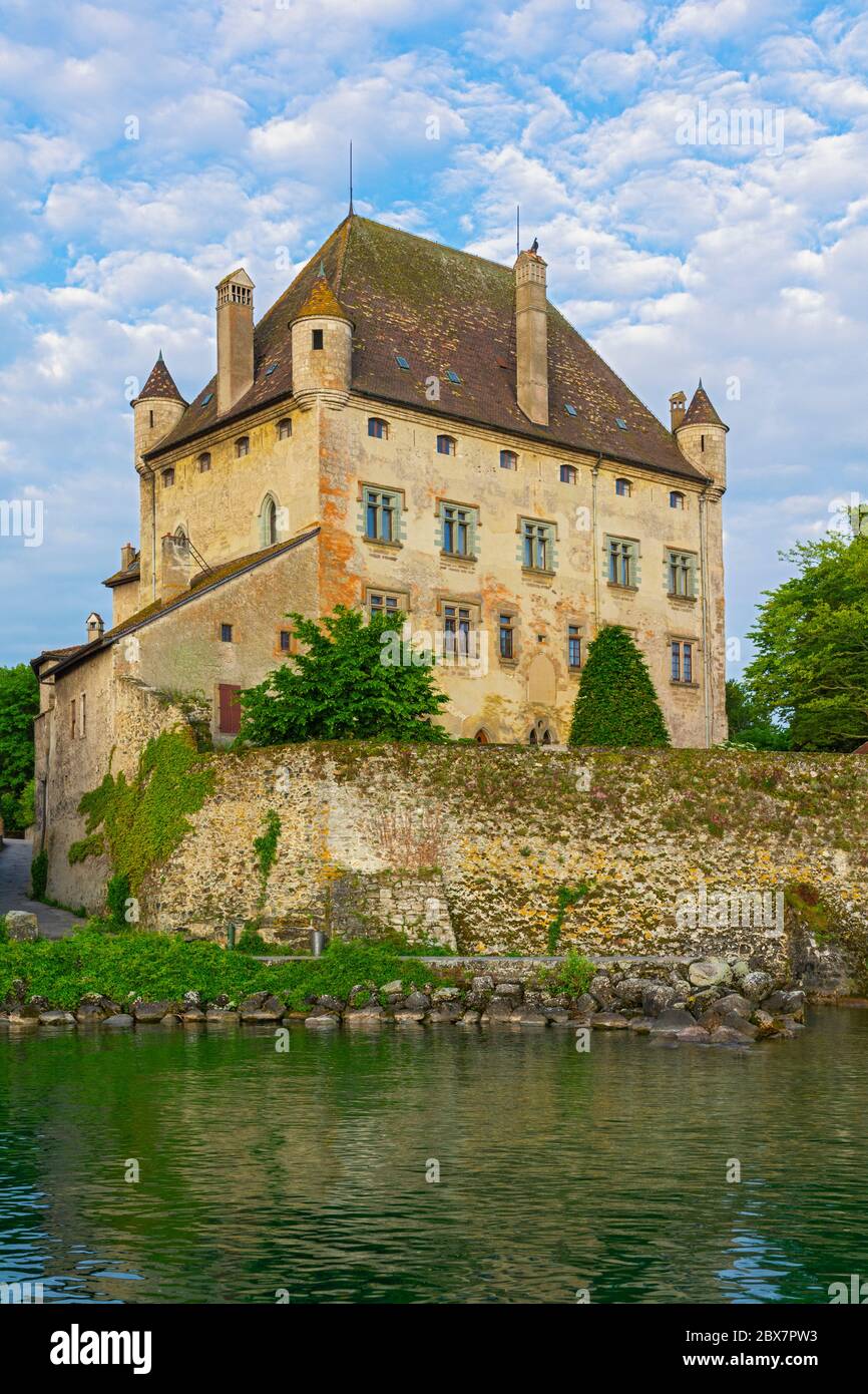 Chateau yvoire hi-res stock photography and images - Alamy