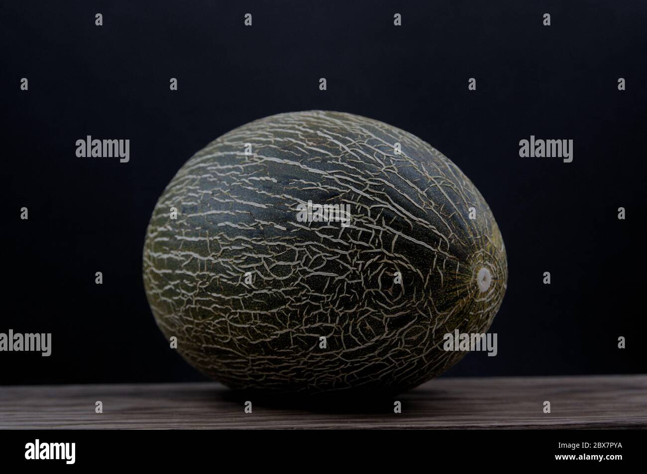 Piel de sapo melon fruit whole hi-res stock photography and images - Alamy
