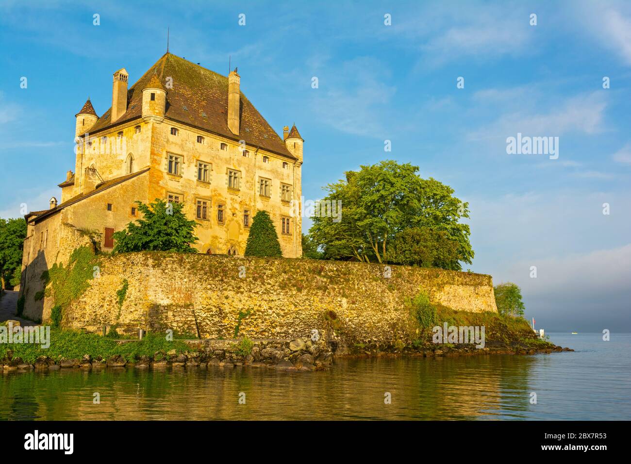 Chateau yvoire hi-res stock photography and images - Alamy