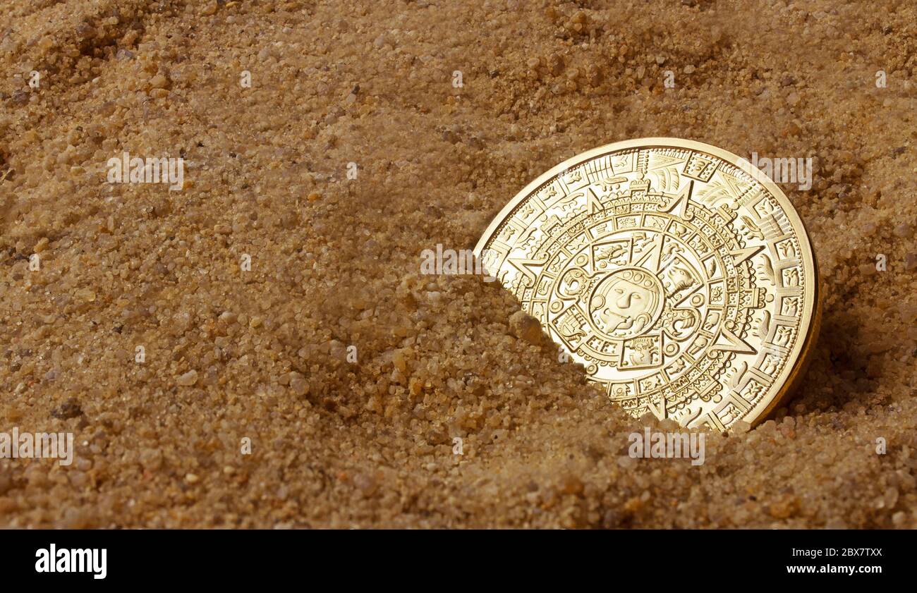 Aztec calendar coin hi-res stock photography and images - Alamy