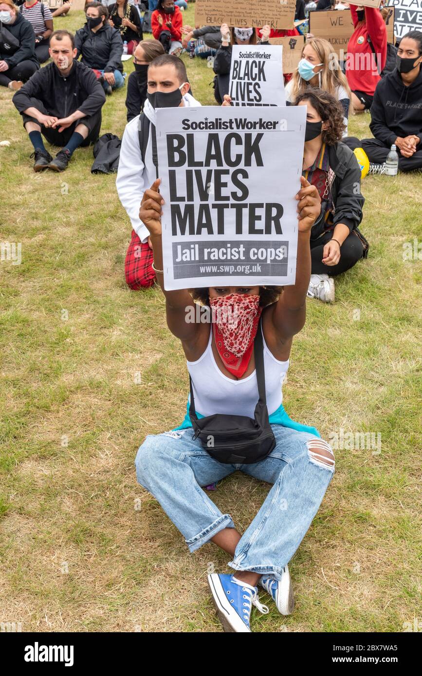 Black life matters london hi-res stock photography and images - Alamy