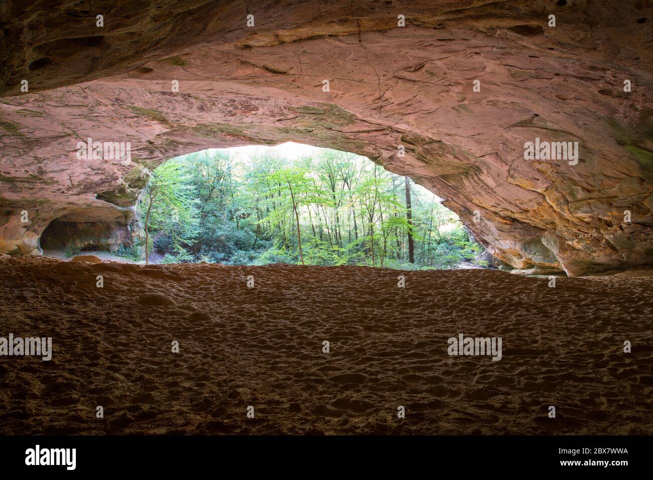 Sand cave is in Kentucky in Cumberland Gap National Park Stock Photo ...