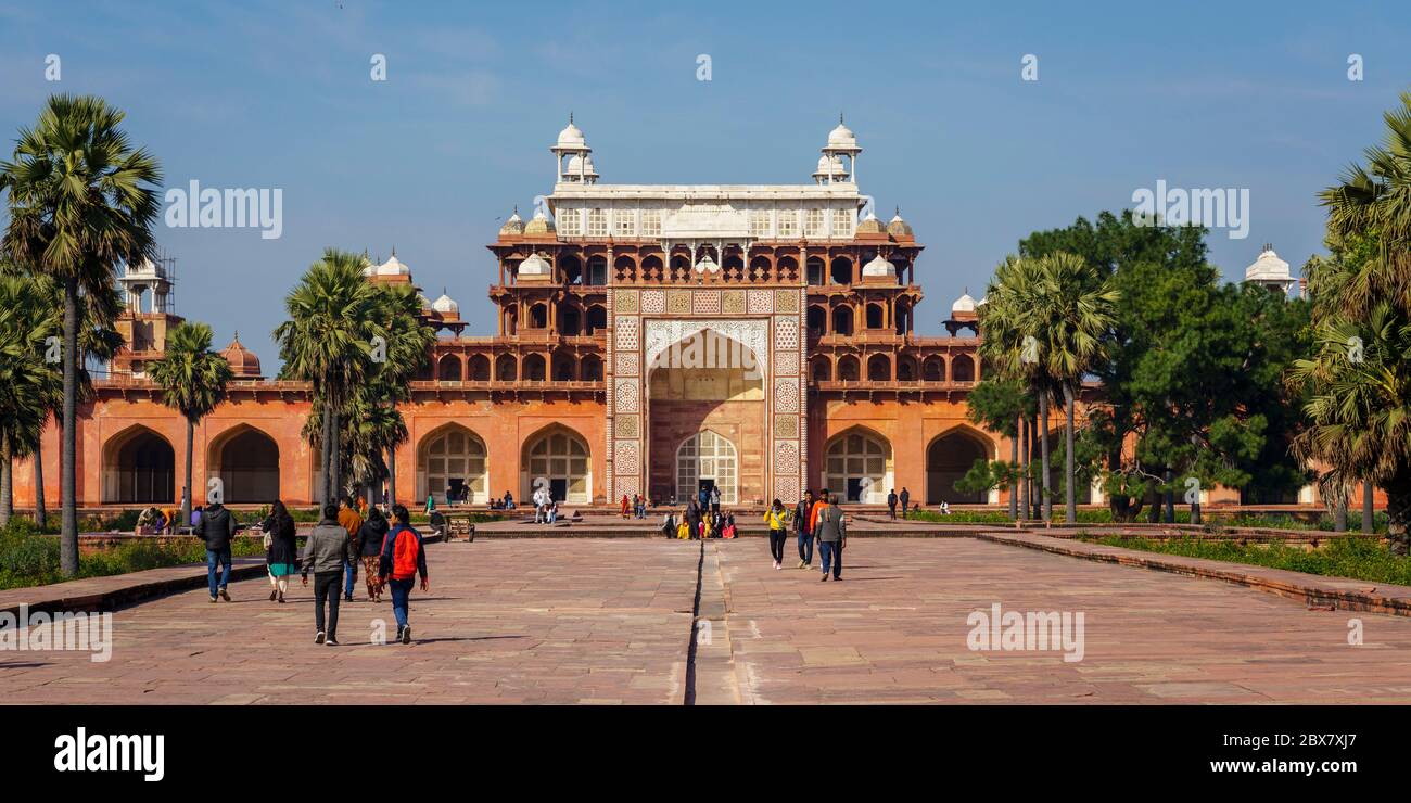 Akbars tomb hi-res stock photography and images - Alamy