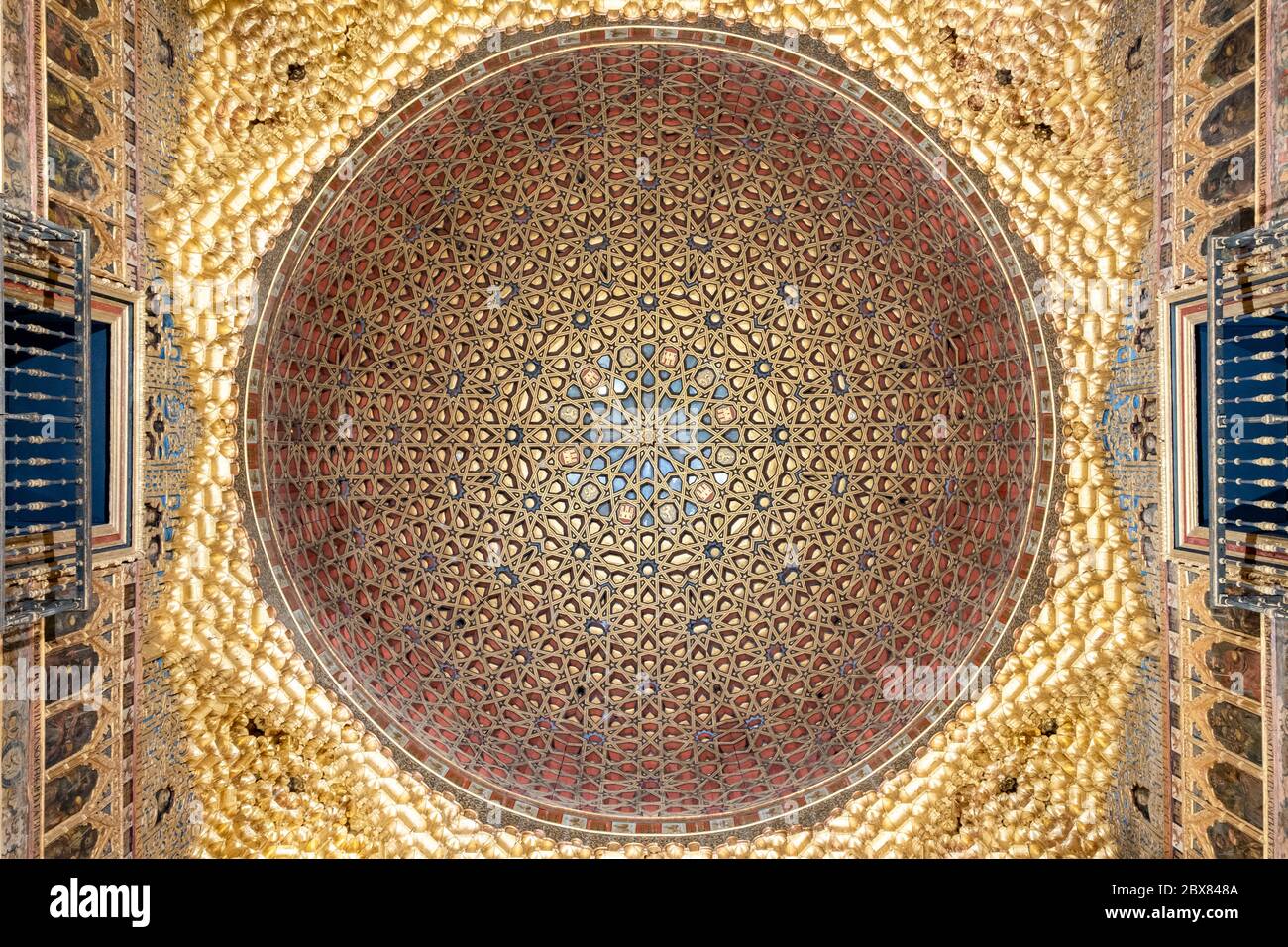 Stunning interiors inside the central Alcazar building. Seville ...