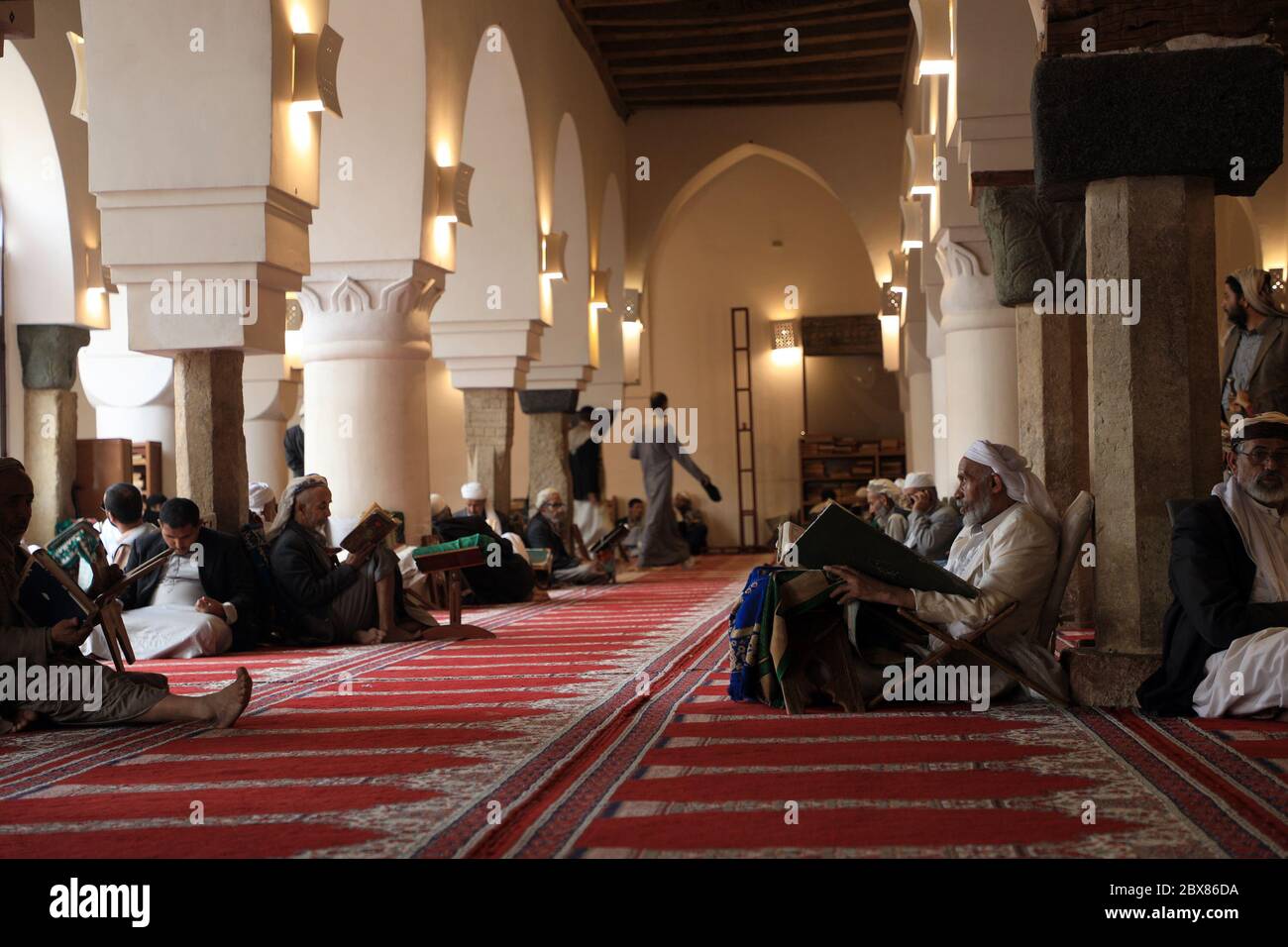 The great mosque of sanaa hi-res stock photography and images - Alamy