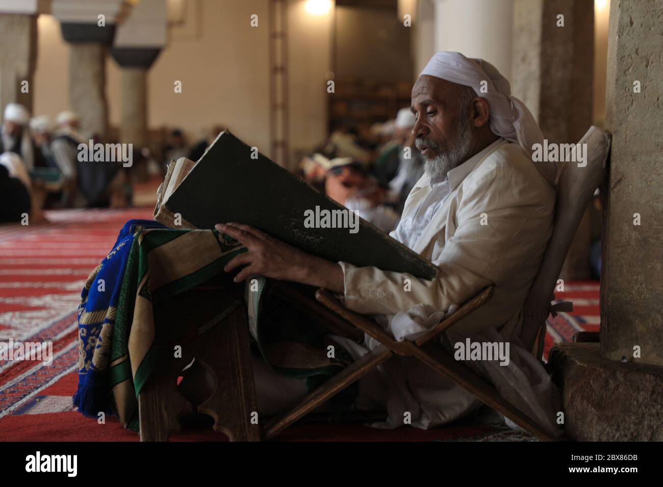 The great mosque of sanaa hi-res stock photography and images - Alamy