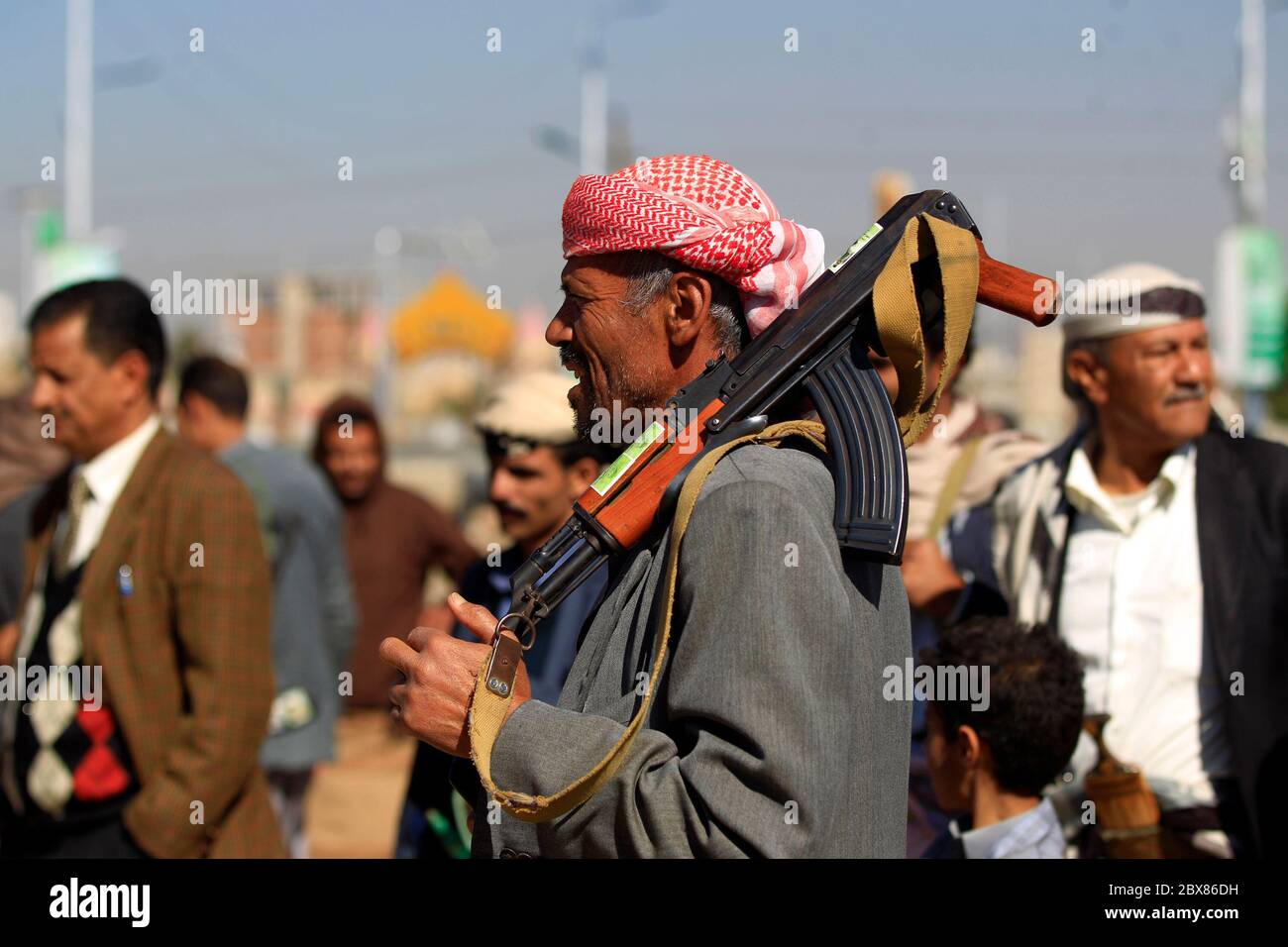 Saudi army yemen hi-res stock photography and images - Alamy