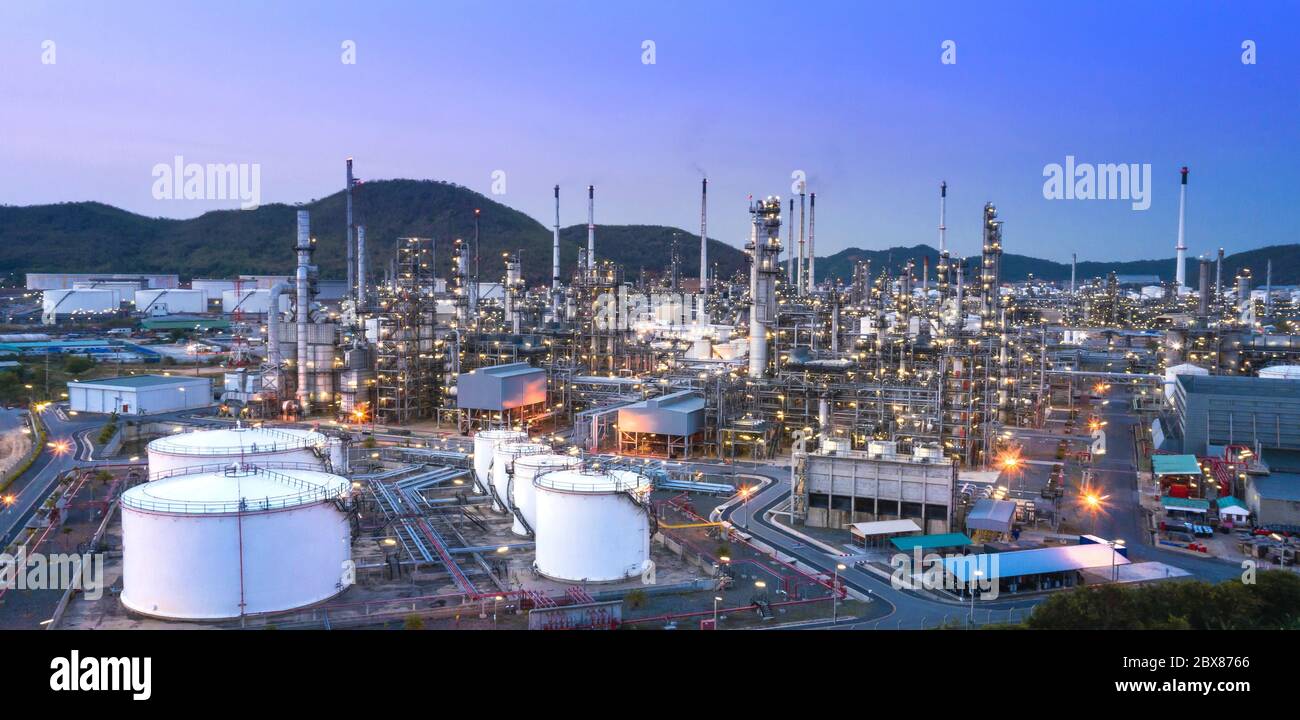 Refinery area hi-res stock photography and images - Alamy