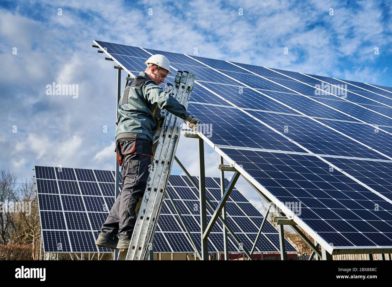 Side view ladder house hi-res stock photography and images - Alamy