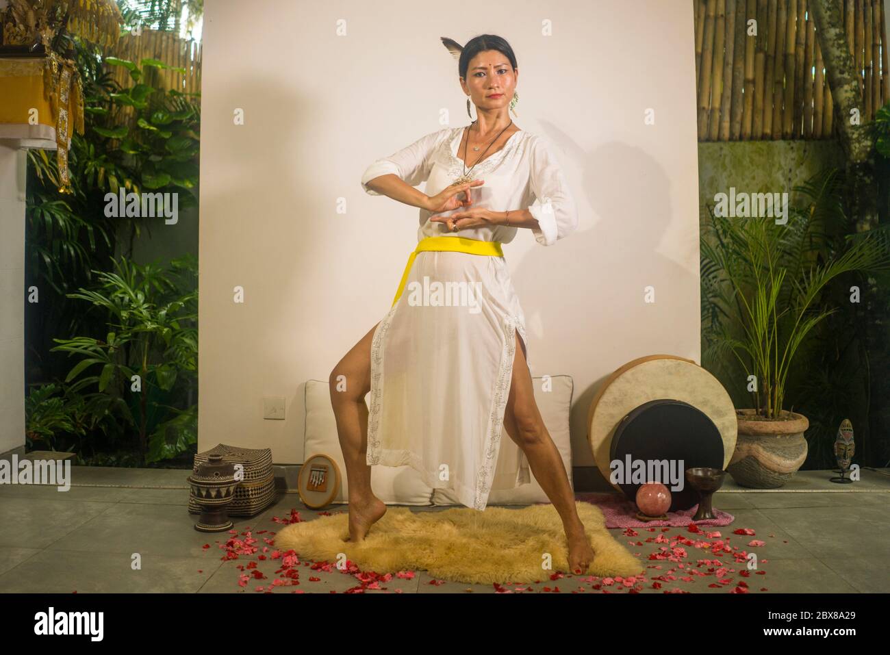 Asian traditional healing ritual dance - attractive and fit Chinese ...