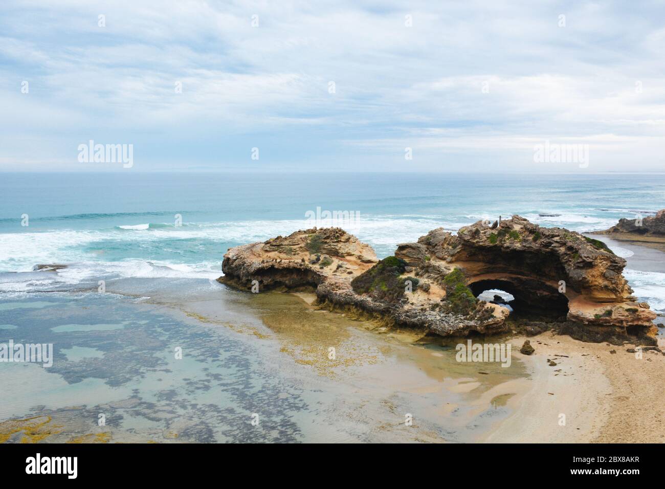London bridge victoria hi-res stock photography and images - Alamy