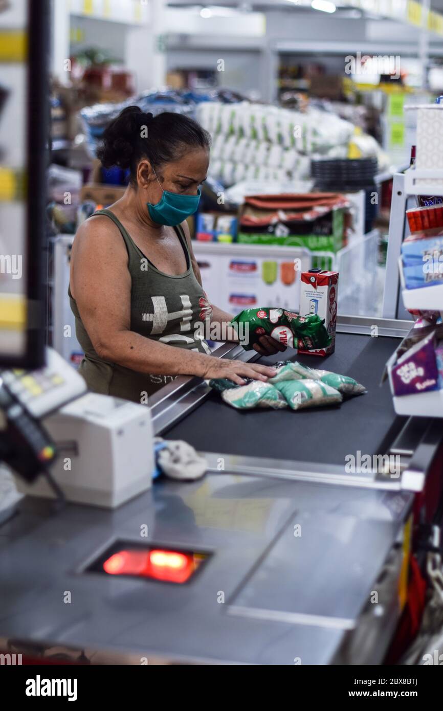 Check out supermarket hi-res stock photography and images - Alamy