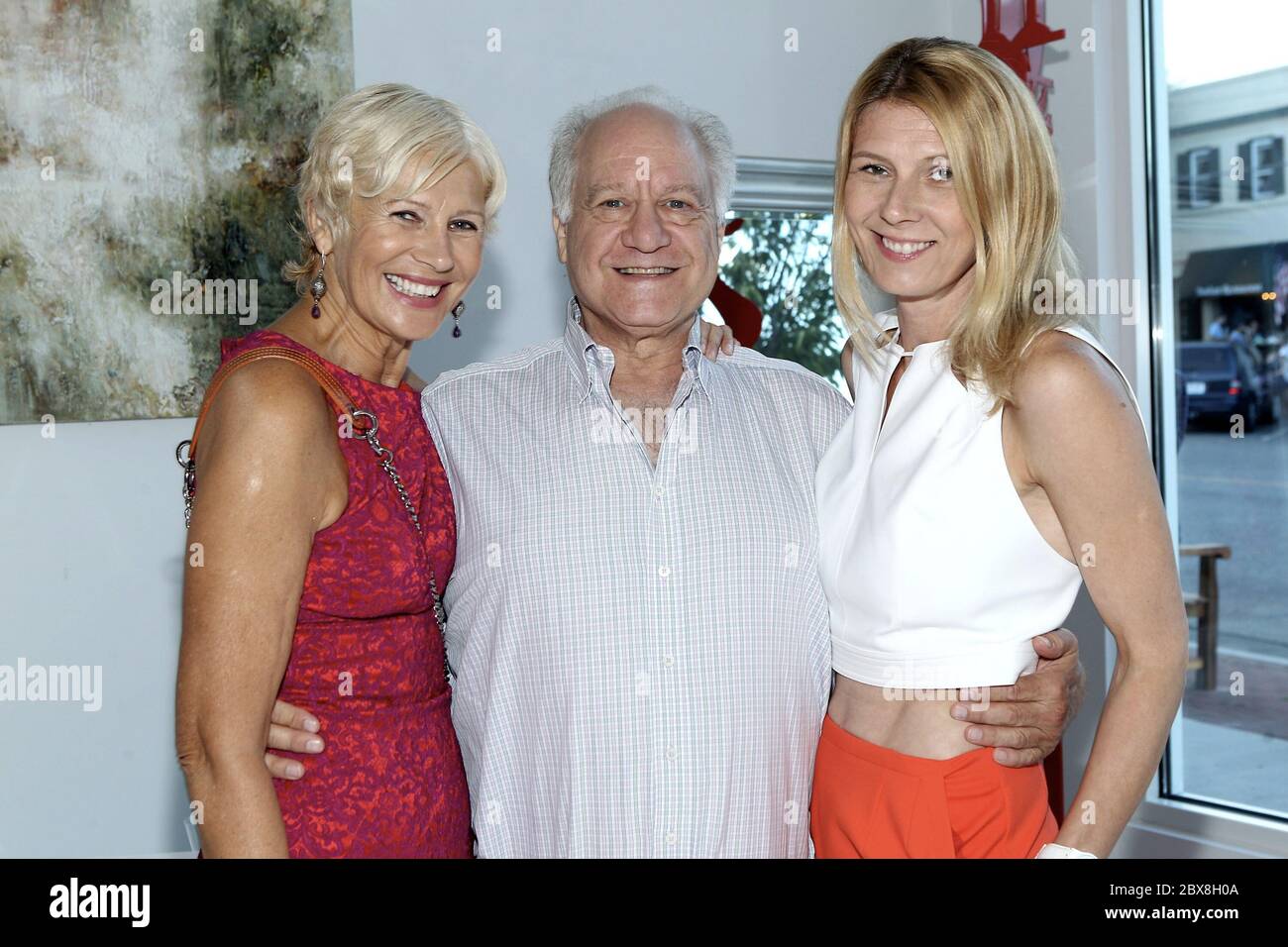 Dr steven schutzer hi-res stock photography and images - Alamy