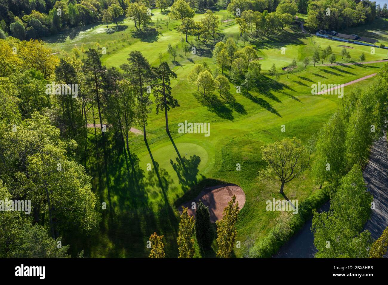 Top aerial view golf course hi-res stock photography and images - Alamy