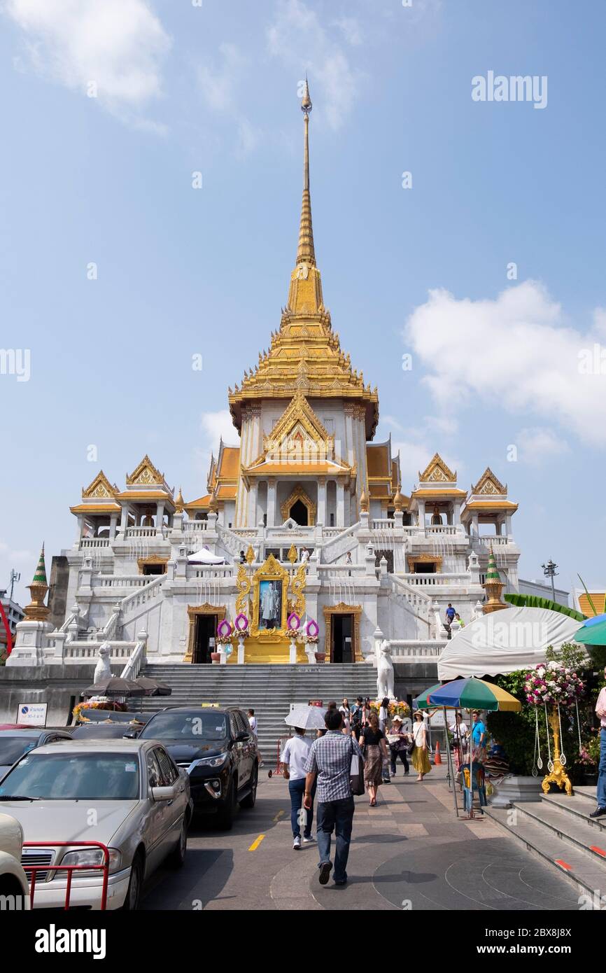 Golden buddha of wat traimit withayaram worawihan hi-res stock ...