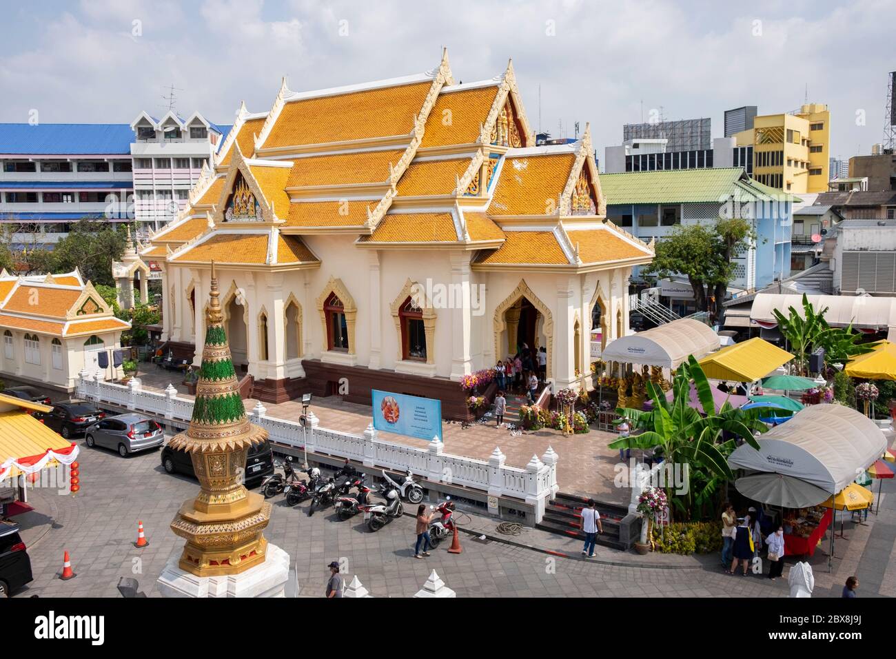Wat Traimit, the Temple of the Golden Buddha,Chinatown, Bangkok ...