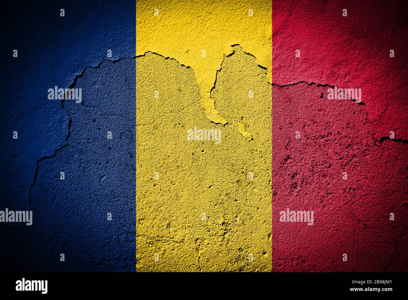 Chad flag painted on grungy cracked wall Stock Photo - Alamy