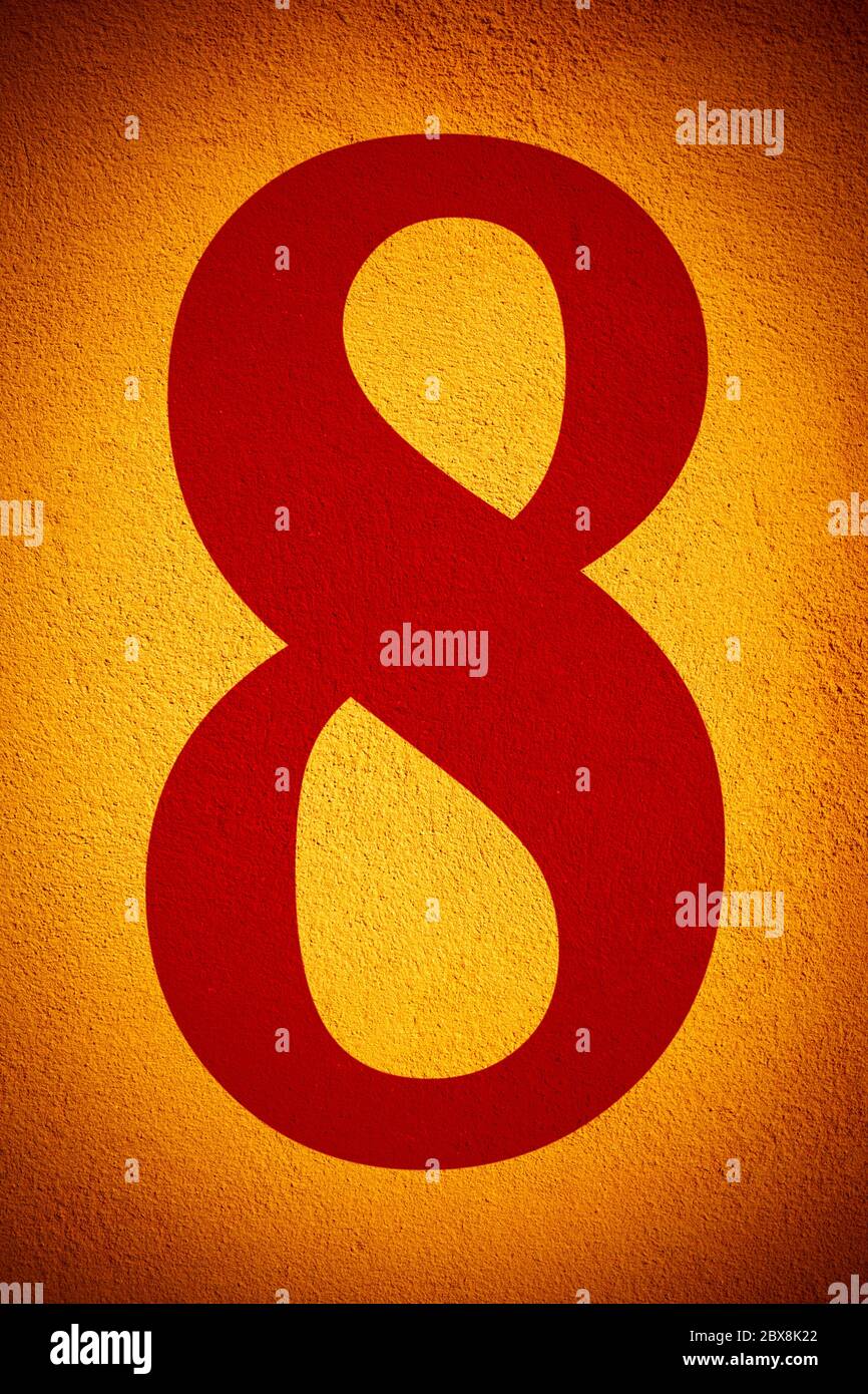 Number 8 painted on grungy cracked wall Stock Photo - Alamy