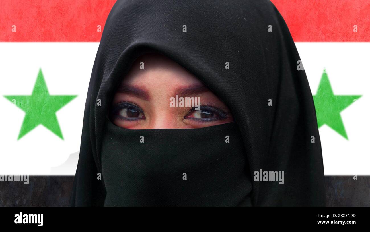 Eyes arabic muslim woman in hi-res stock photography and images - Alamy