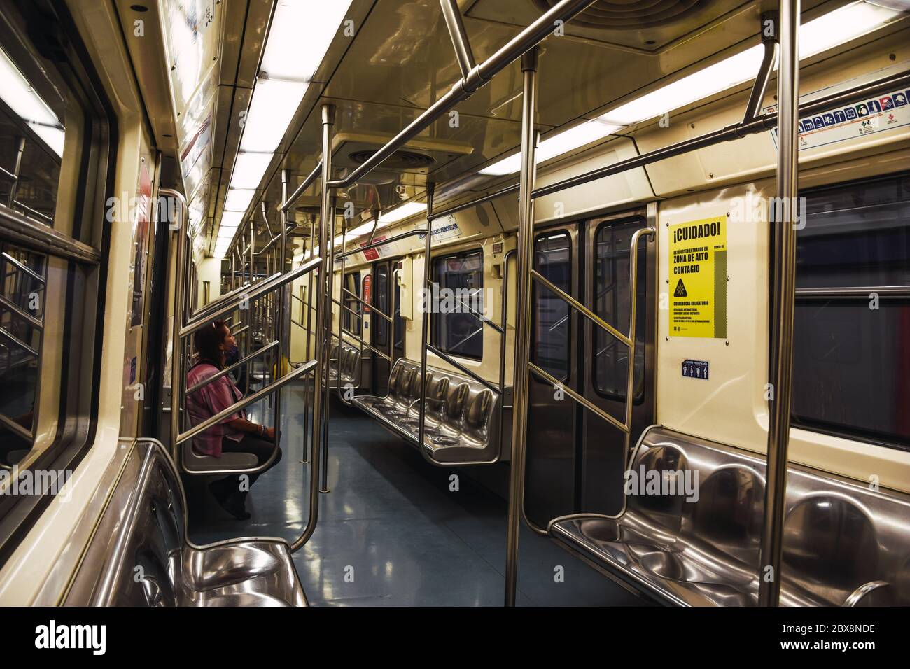 Mexico city metro subway hi-res stock photography and images - Alamy