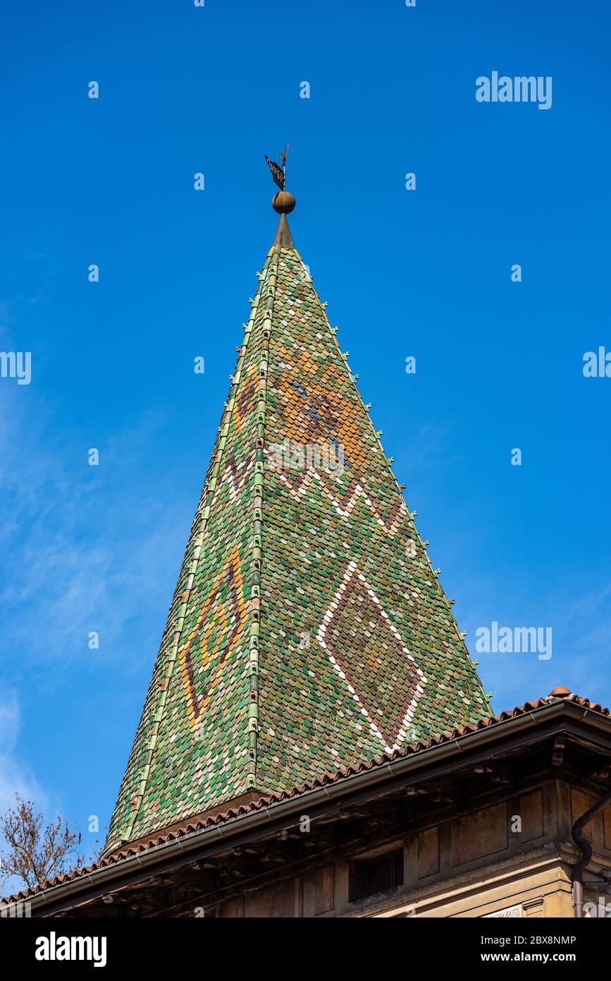 Torre verde hi-res stock photography and images - Alamy
