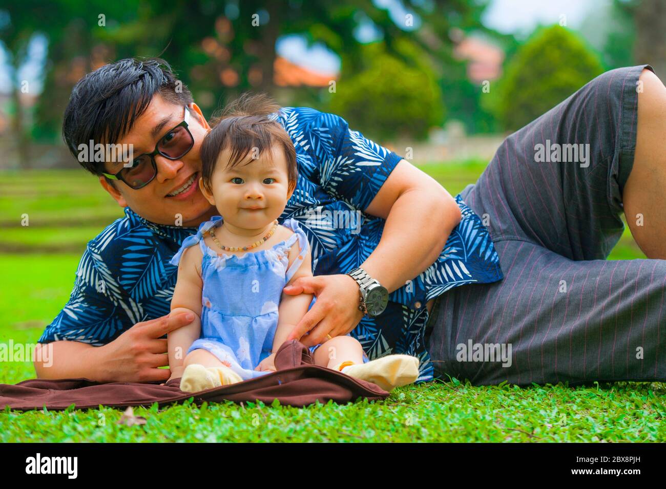 Young chinese father daughter on hi-res stock photography and images ...