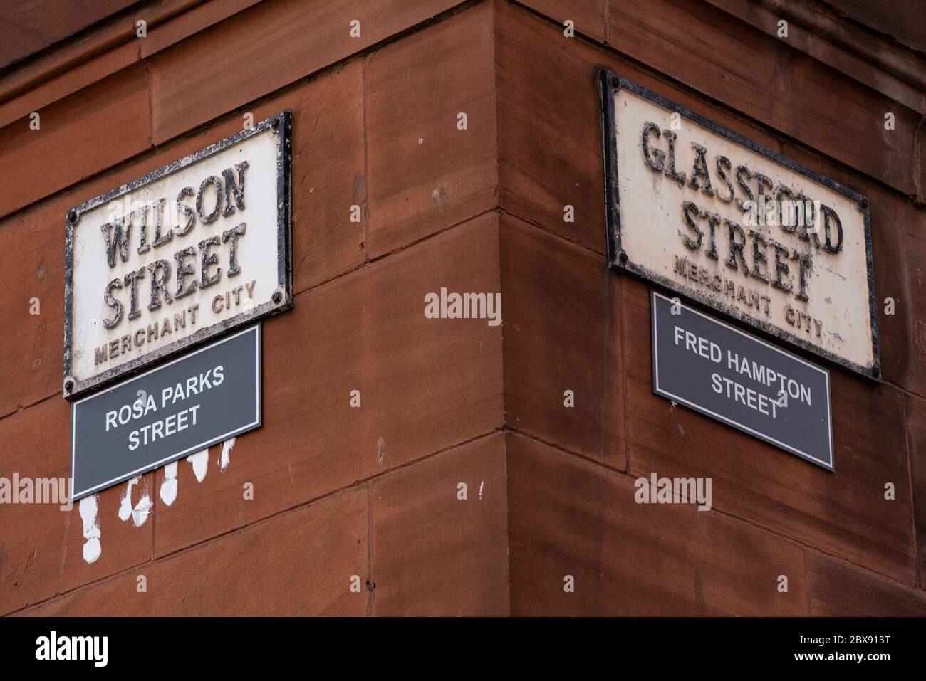 Glasgow, Scotland, UK. 6 June 2020. Street names in Glasgow City centre ...
