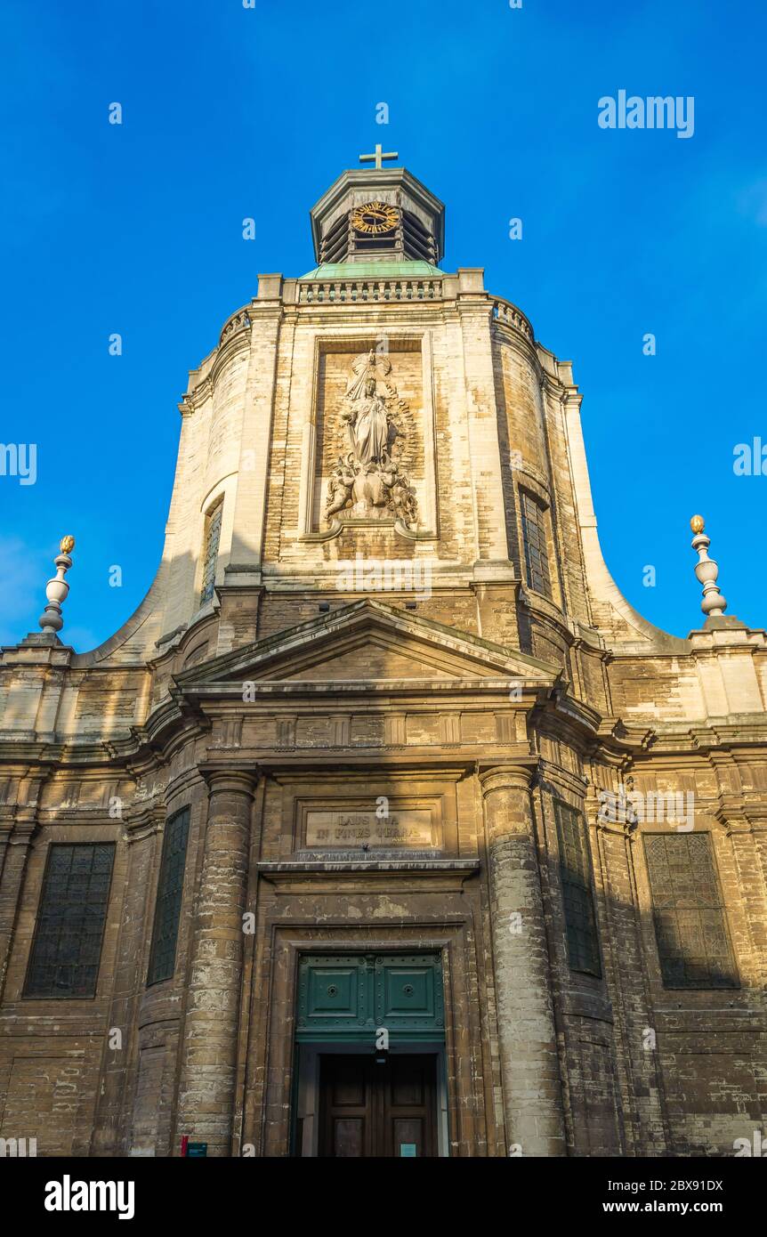 The Notre-Dame-du-Finistère church in Brussels, Rue Neuve, Brussels ...