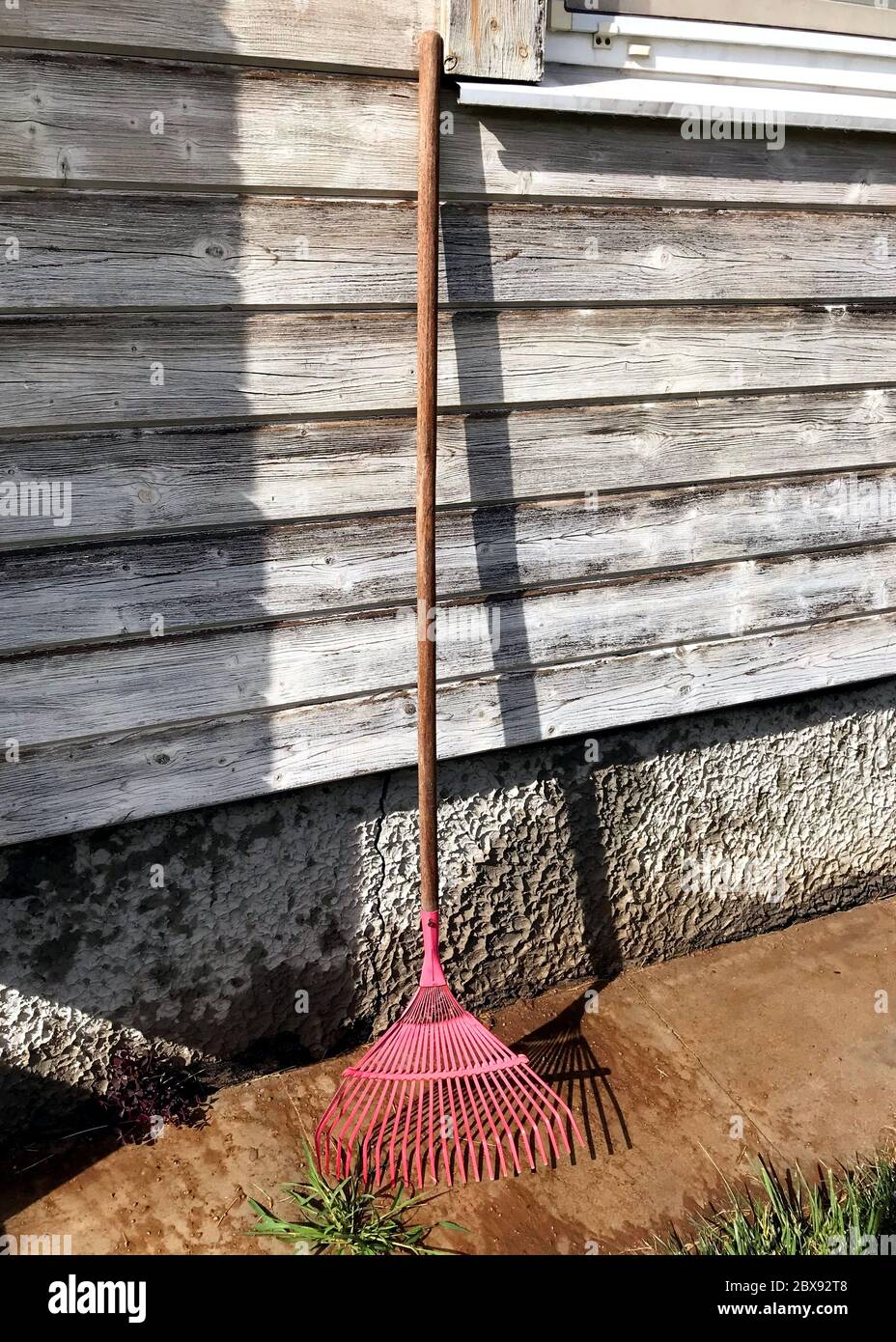 Yardwork tools hi-res stock photography and images - Alamy
