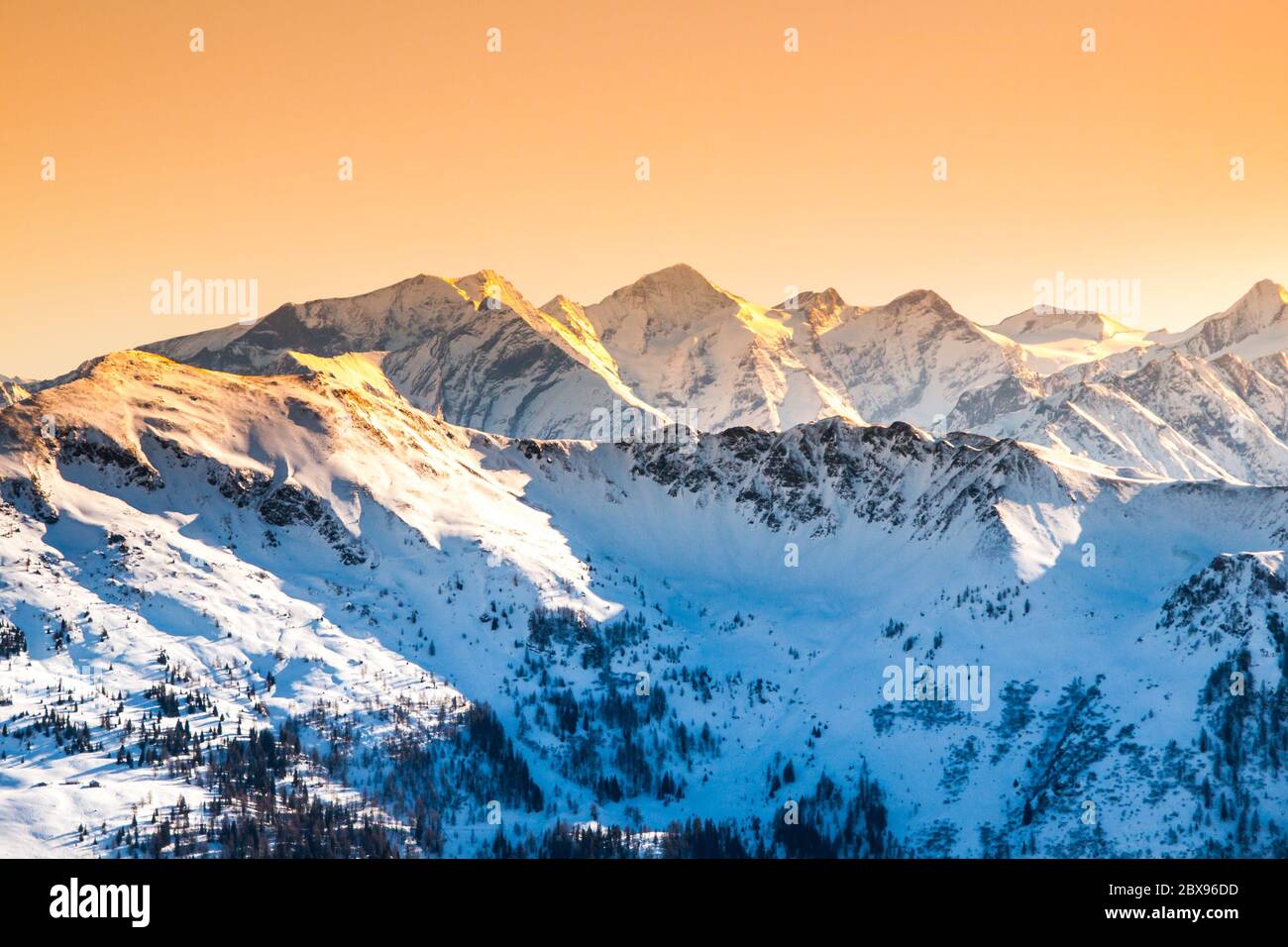 The cold peak hi-res stock photography and images - Alamy