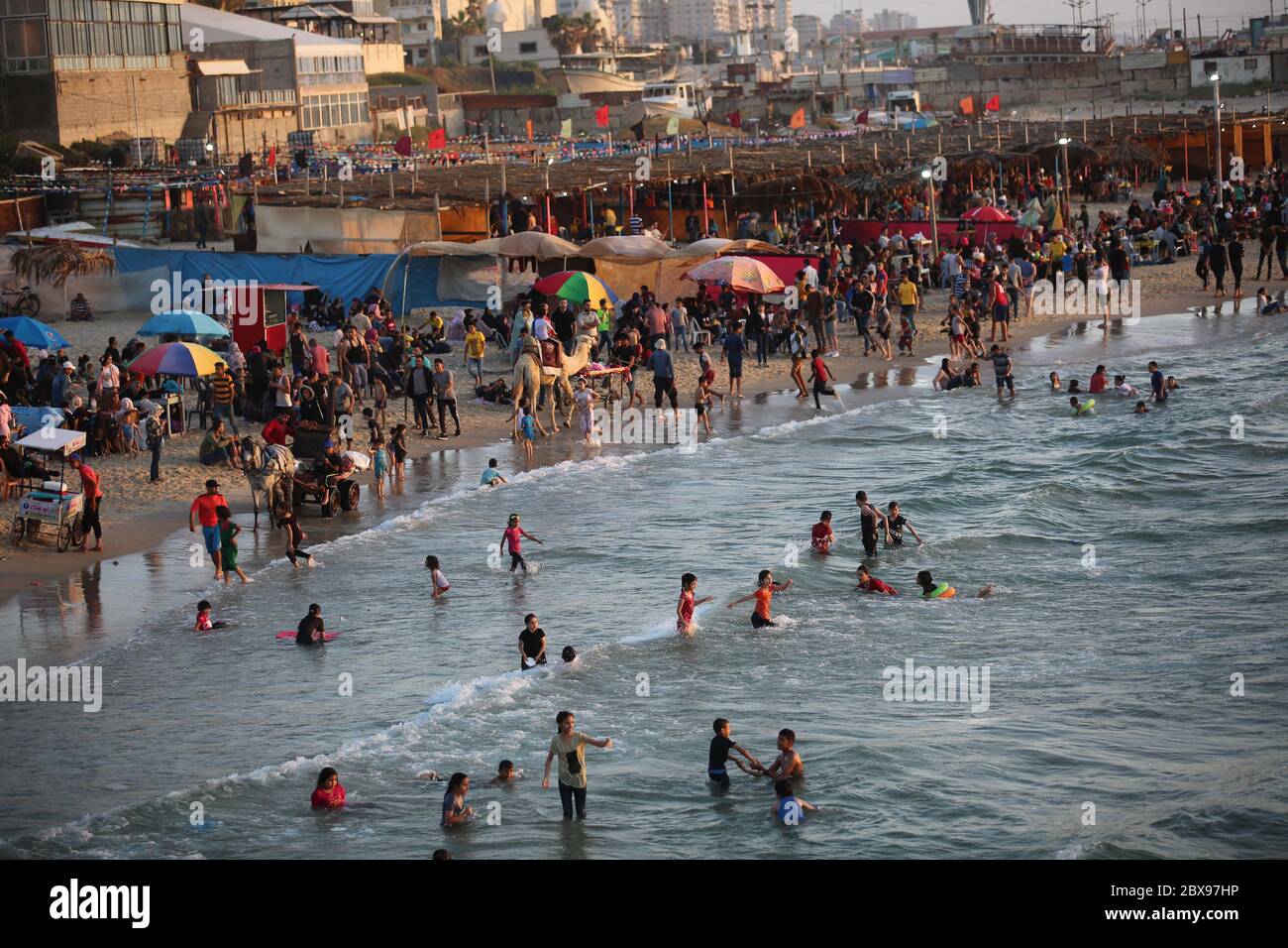 Gaza City, The Gaza Strip, Palestine. 5th June, 2020. Palestinians at ...