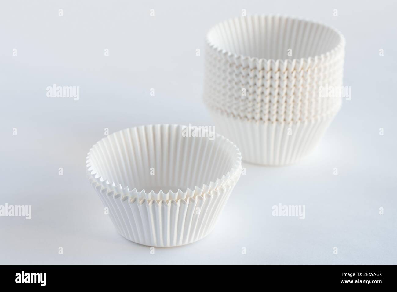 Baking liners hi-res stock photography and images - Alamy