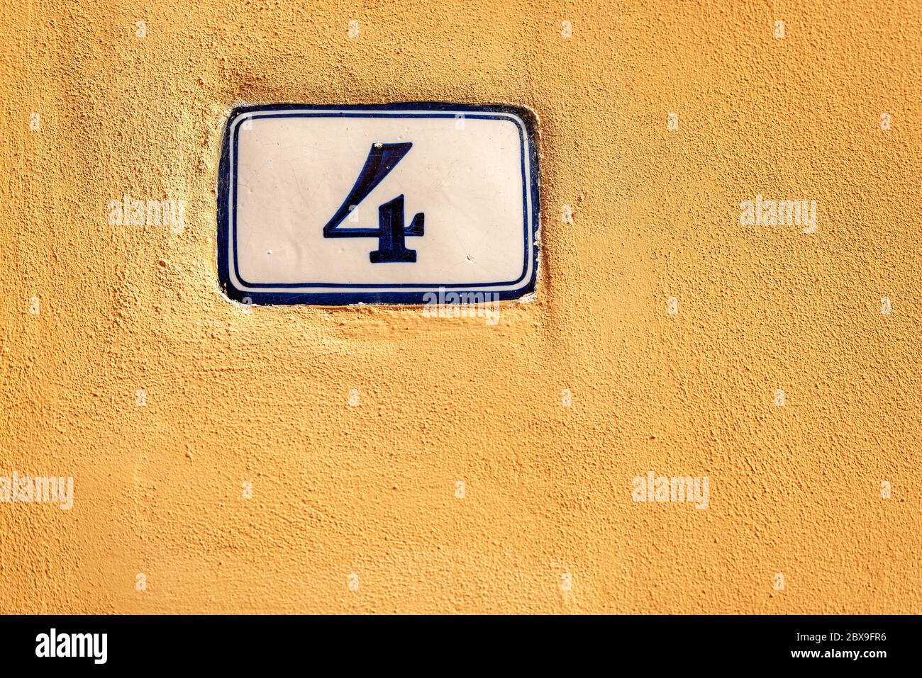 House number 4 ceramic sign hi-res stock photography and images - Alamy