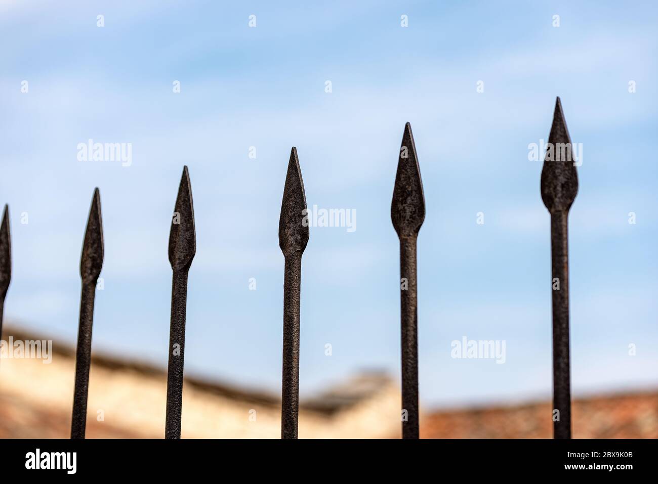 Sharp points hi-res stock photography and images - Alamy