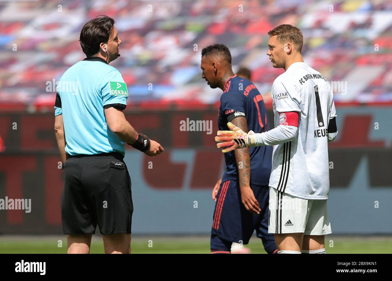 City Of Leverkusen, Deutschland. 06th June, 2020. referee, referee ...